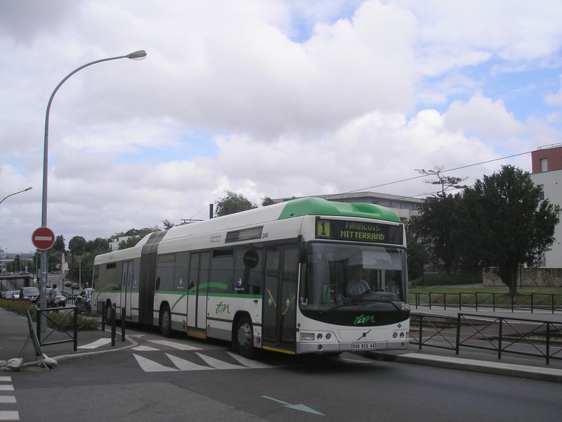 OMNIBUS NANTES - Volvo 7000A GNV